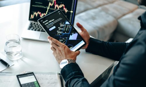 Risk vs. Reward: How Insurers Calculate Premiums in High-Stakes ...